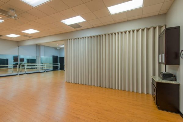 Sound Accordion Doors | Accordion-Doors.com